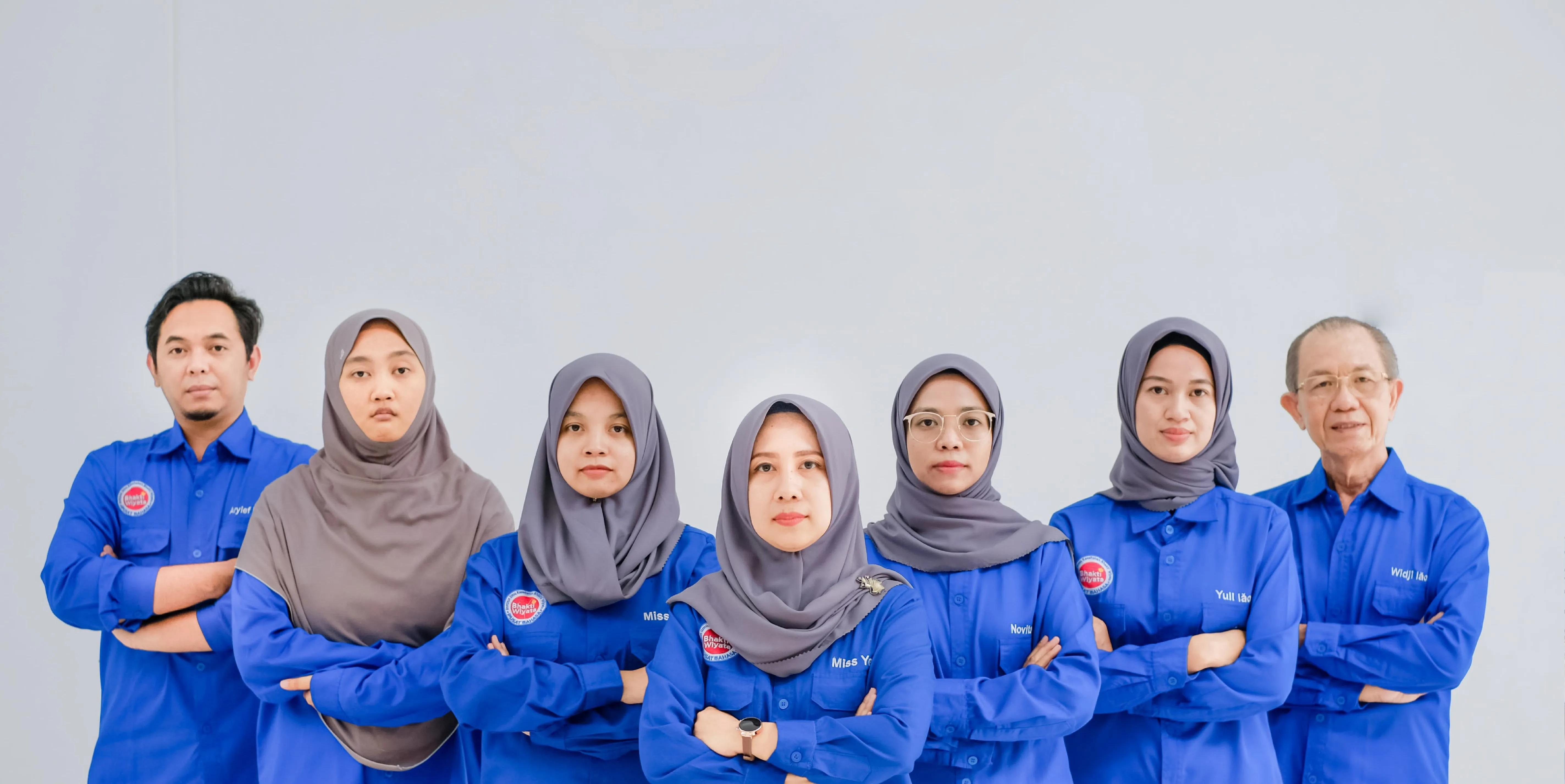 Pusat Bahasa IIK Bhakti Wiyata